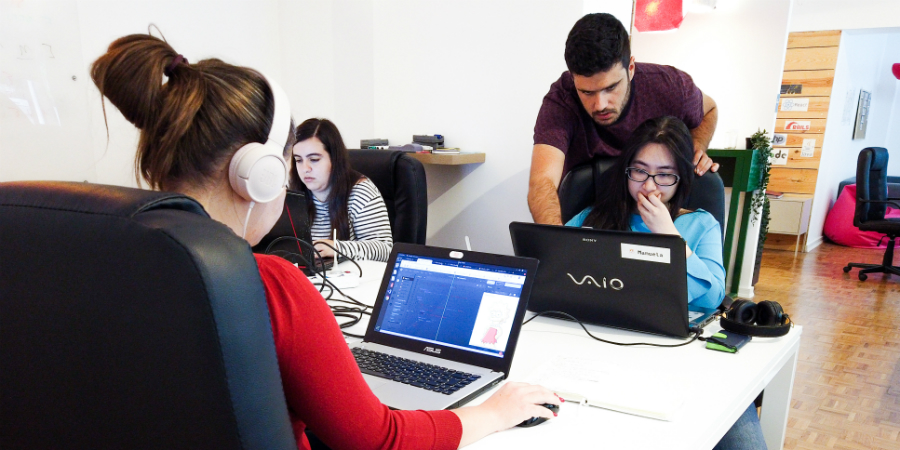 Estes 15 mil euros são para trazer mais mulheres para a Tecnologia ...