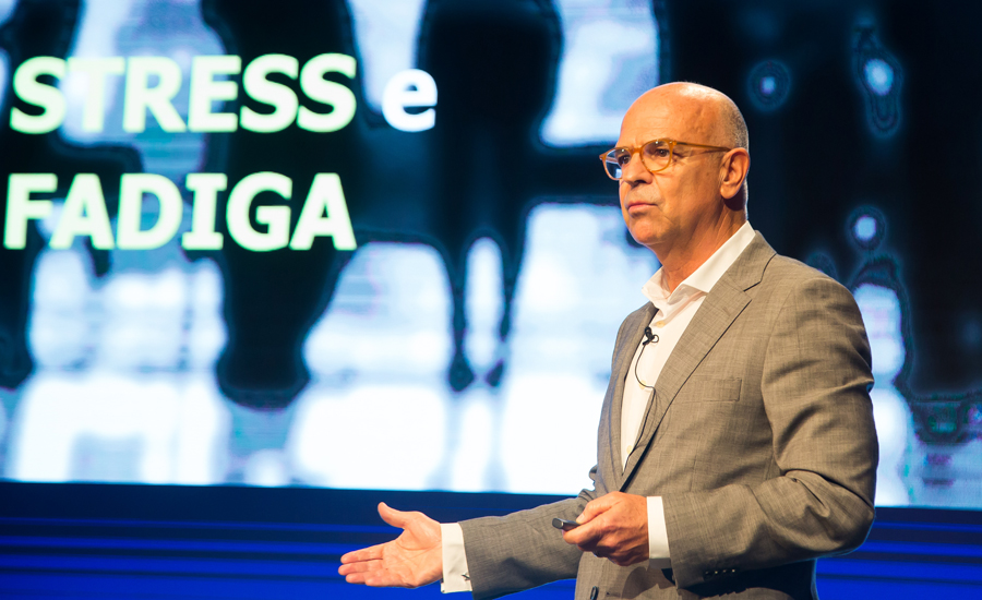 «A forma como estamos a trabalhar é completamente disfuncional», afirma ...