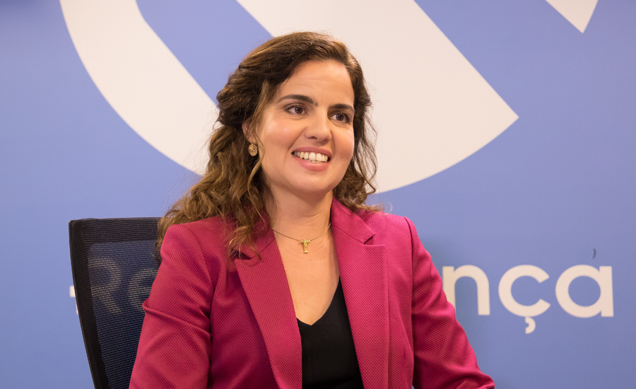 Carla Caracol recebe prémio Melhor Comunicadora de RH – Human Resources