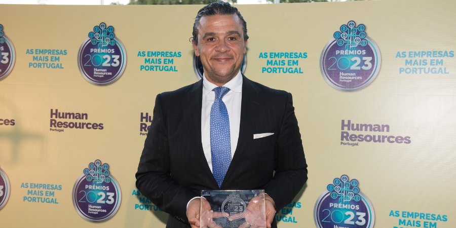 Nelson Pires foi distinguido com Prémio “Comunicação”. (re)Veja o seu ...