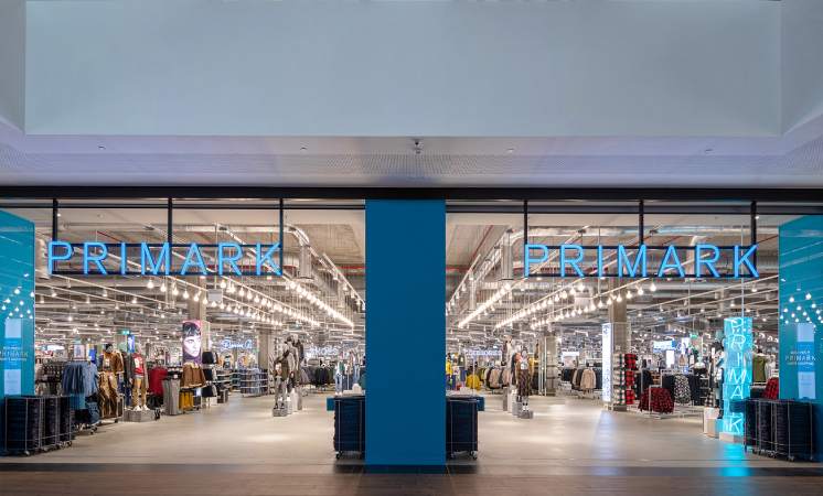 Primark vai ter quatro novas lojas e aumentar a do Colombo. E está a ...